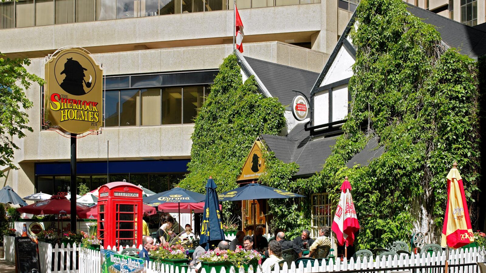 Where to eat near the Edmonton Convention Centre - Edmonton Downtown